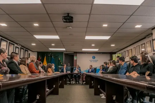 La Universidad del Azuay firma dos importantes convenios con la EMAC EP ...